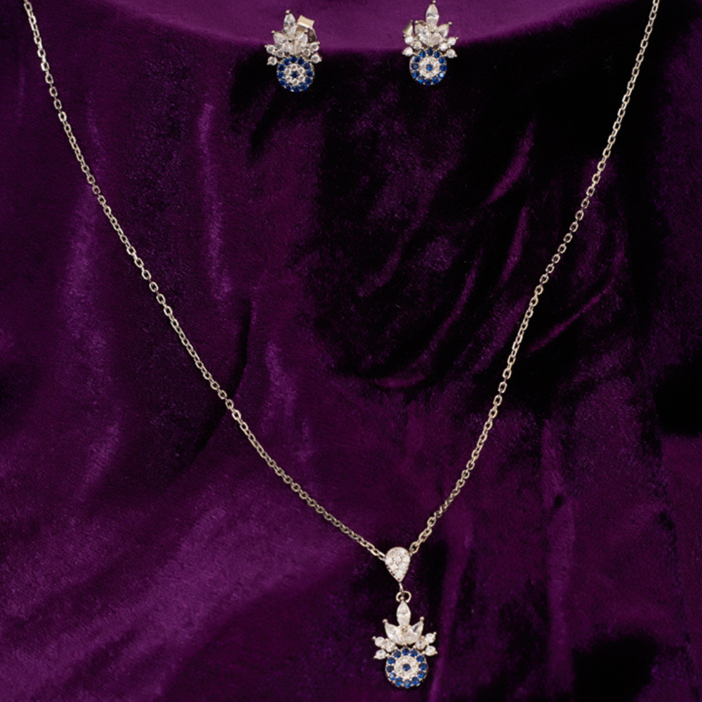 EVIL EYE WITH LEAVES – Morr